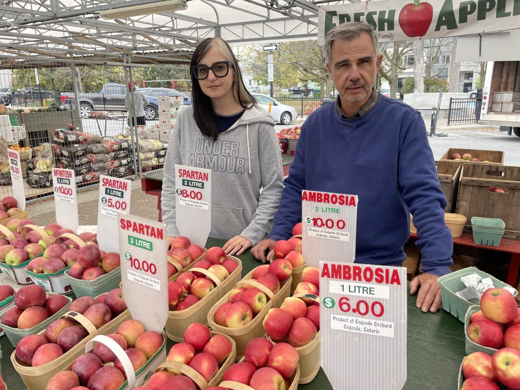 Osgoode apple stand leaves Parkdale Market after half a century