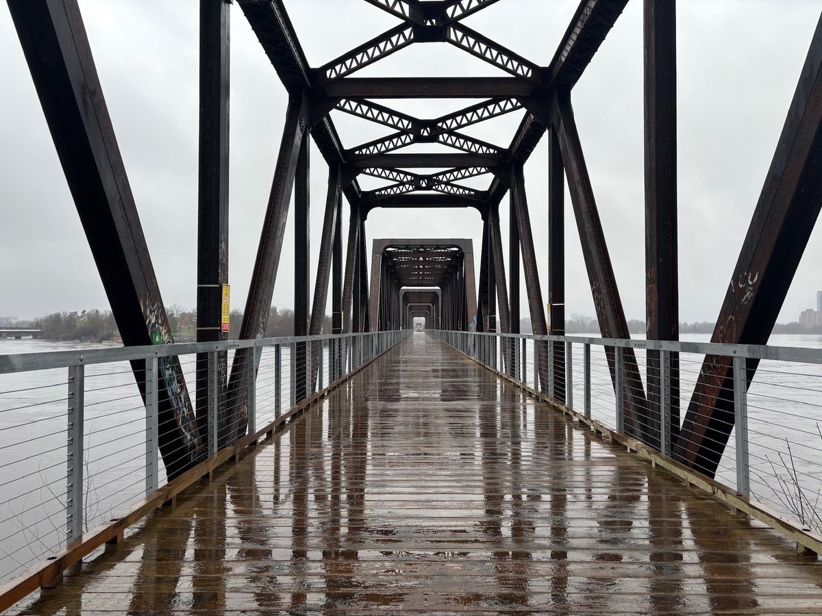 Chief William Commanda Bridge closes again for the winter